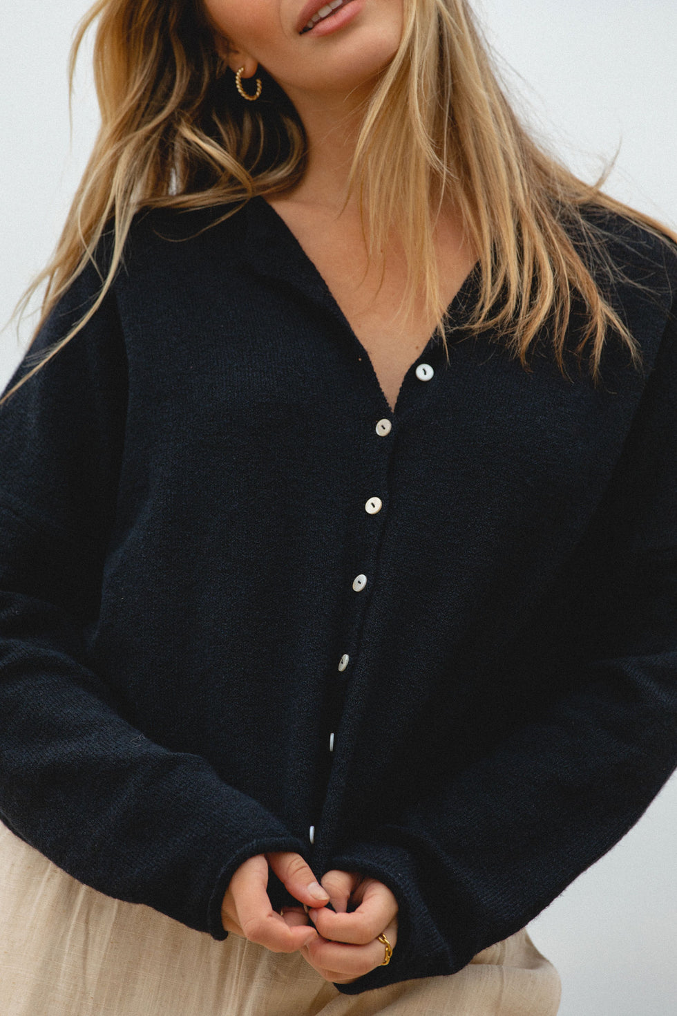 Free Falling Button Cardigan – SOLAÍ THE LABEL